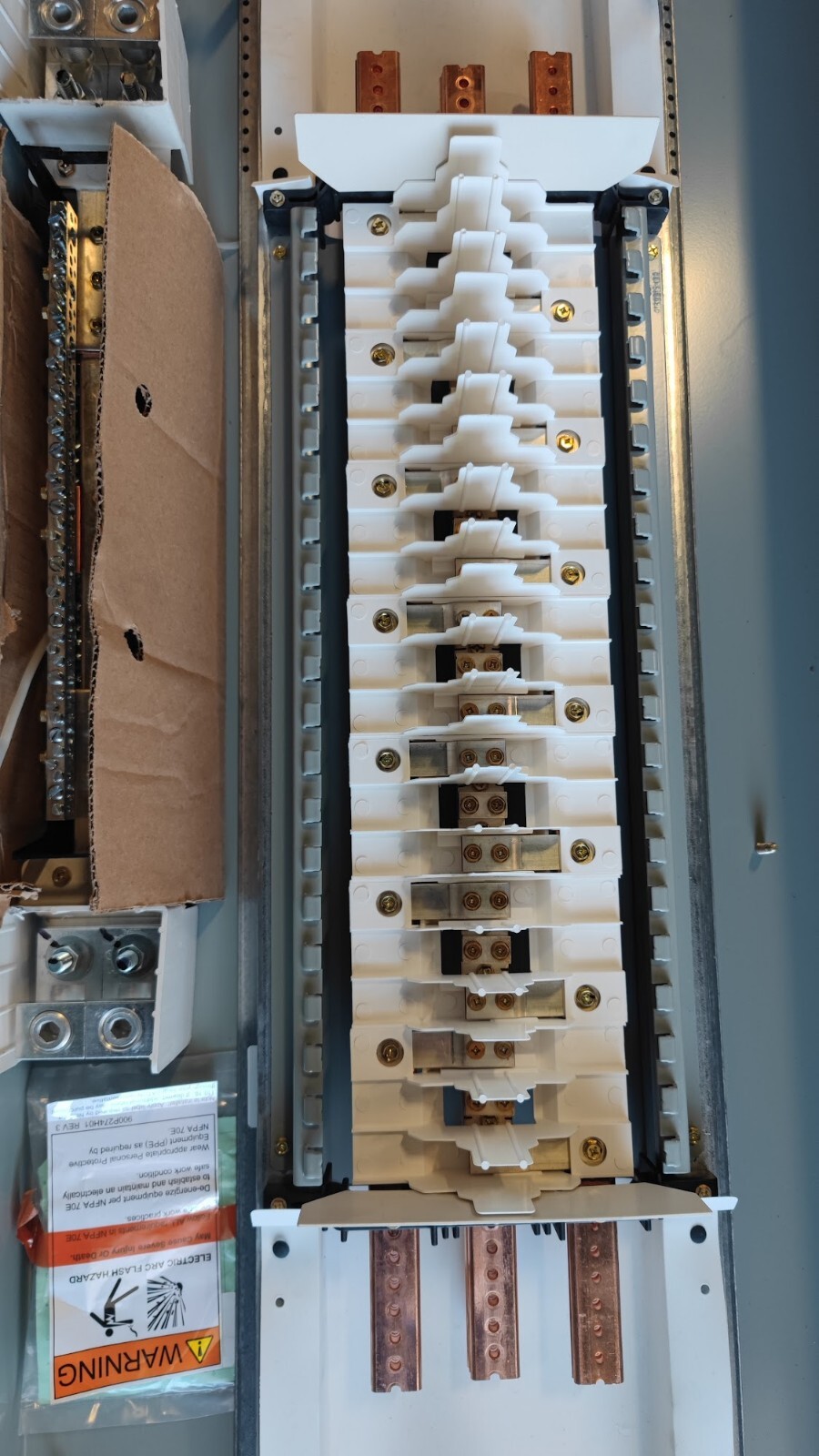 EATON PRL1x 600 AMP 208/120V 3PH 4W 42 Cir Panelboard NEMA 3R Outdoor ...