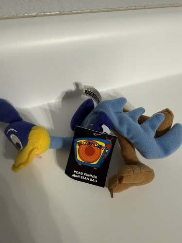 1999 Warner Bros Studios Looney Tunes Road Runner Mini Bean Bag Plush ...