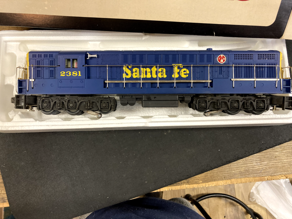O Gauge 3-Rail Williams ATSF Santa Fe Trainmaster Diesel #2381 ...