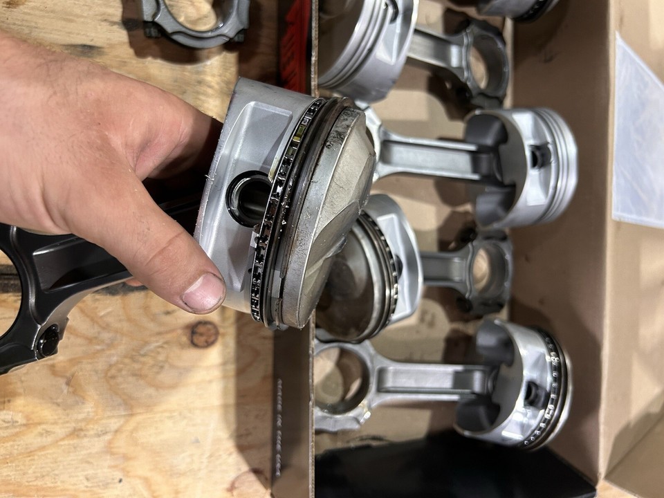 BBC Big Block Chevy 588 Tall Deck Piston And Rods JE 755 I Beam Rods ...