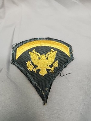 U.S. Military Specialist 5 E-5 Rank Patch Insignia Yellow Green ...