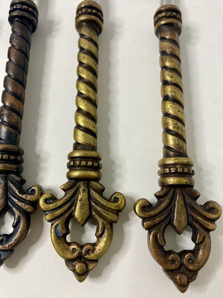 4 Gracious Goods Collection Acanthus Fleur de lis Stainless Dinner ...