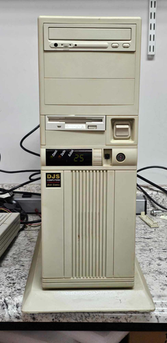 Cool Vintage Retro Gaming Desktop with Abit AB-PR5 MB RAM CPU Creative ...