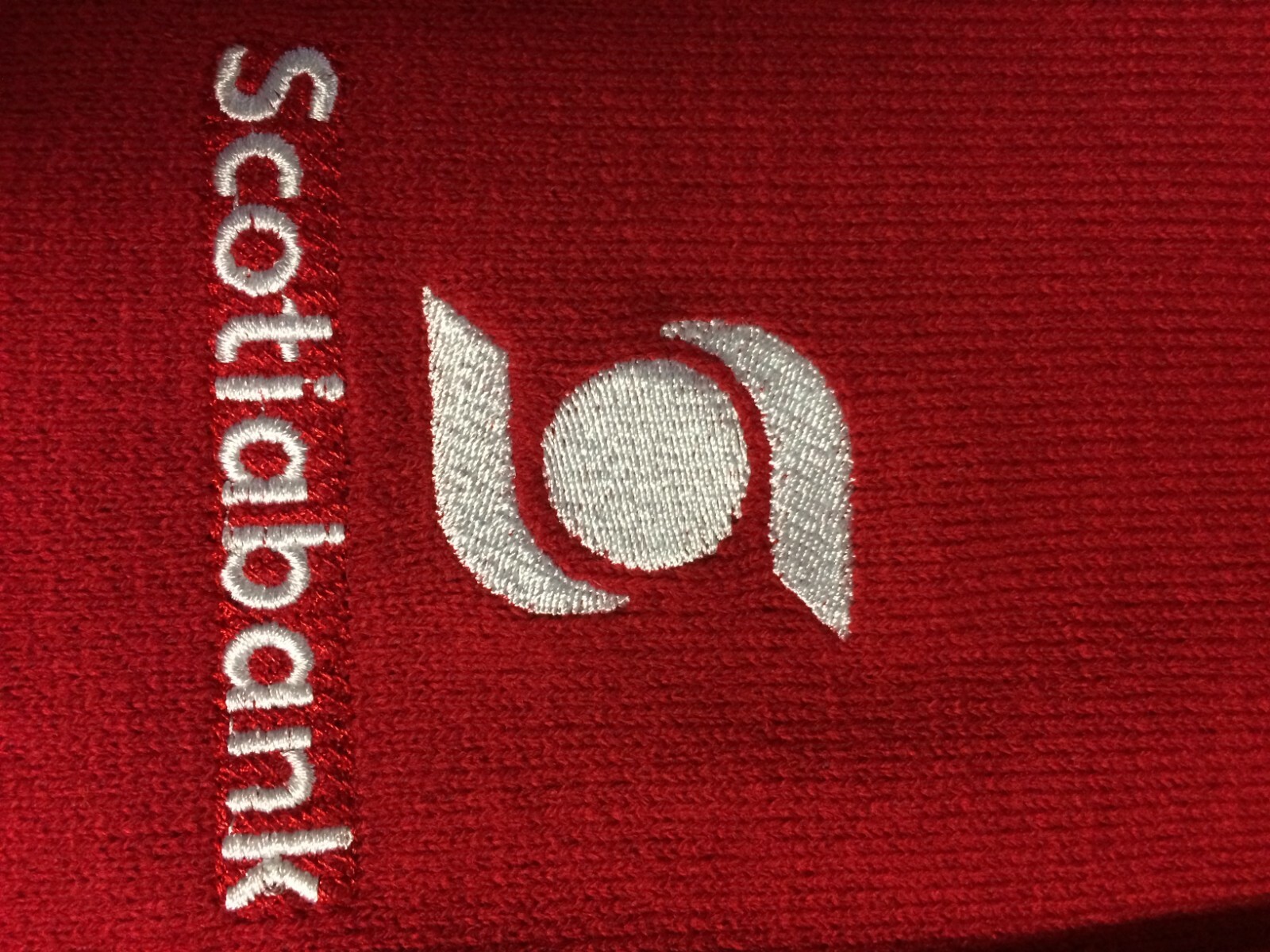 CALGARY FLAMES NHL HOME OPENER SCARF & PIN SET | eBay