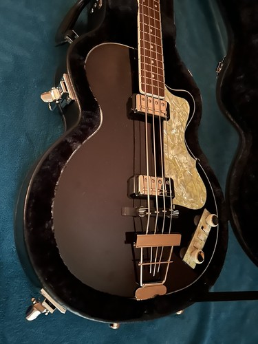 Hofner Contemporary Club Bass Guitar - Black with Case | eBay