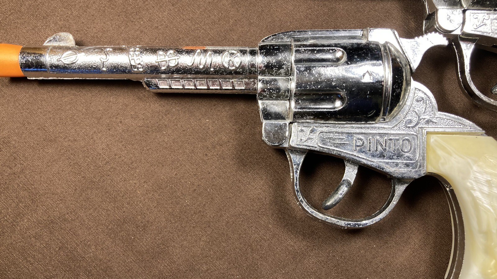 Pair / Set Vintage Kilgore Pinto 1950s 60s Die Cast Cap Guns Never ...