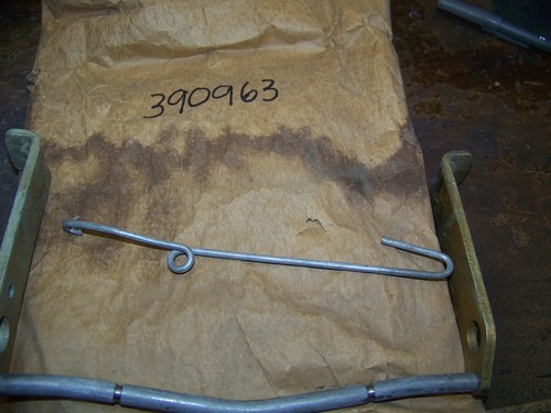 NEW OMC OEM EVINRUDE JOHNSON TILT LOCK 390963 | eBay