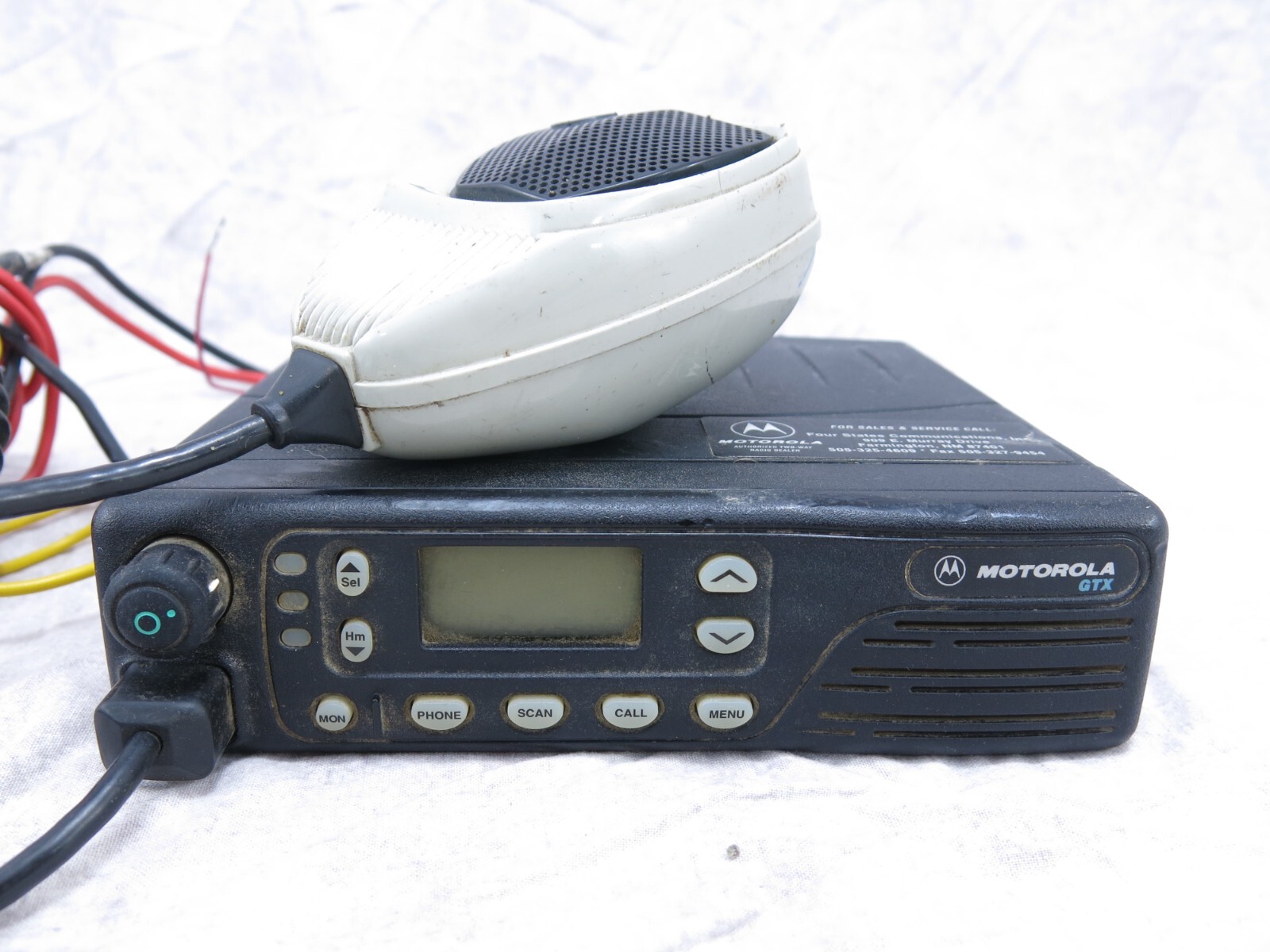 Vintage Motorola GTX Two Way Radio Model M11UGD6CB1AN With Hand Held ...