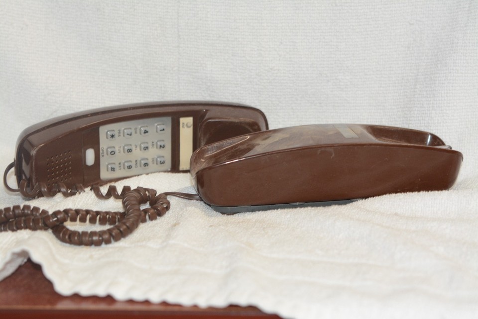 Telephones General. #2 Vintage WE Bell System Trimline Push Button ...