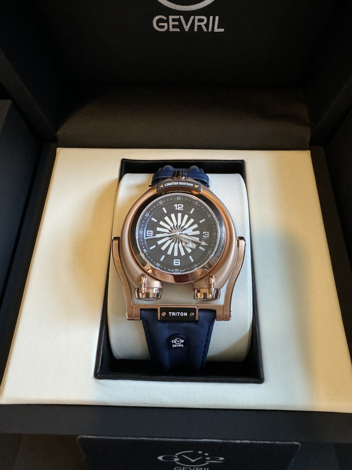 Gv2 By Gevril Men's 3406 Triton Automatic Limited Edition Blue Leather ...