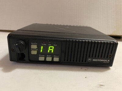 MOTOROLA MAXTRAC 800MHz MOBILE RADIO D35MWA5GB7AK | eBay
