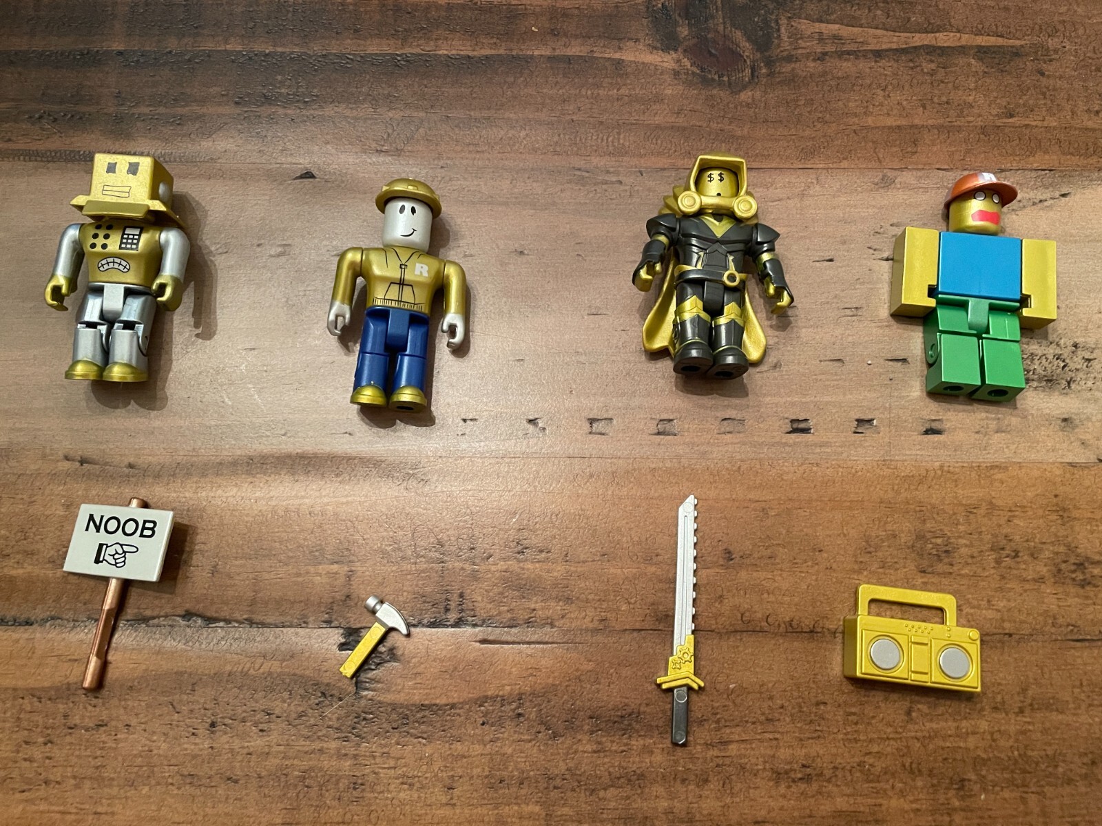 ROBLOX Icons 15th Anniv Gold Collector's Set Action 4 Pack Figures ...