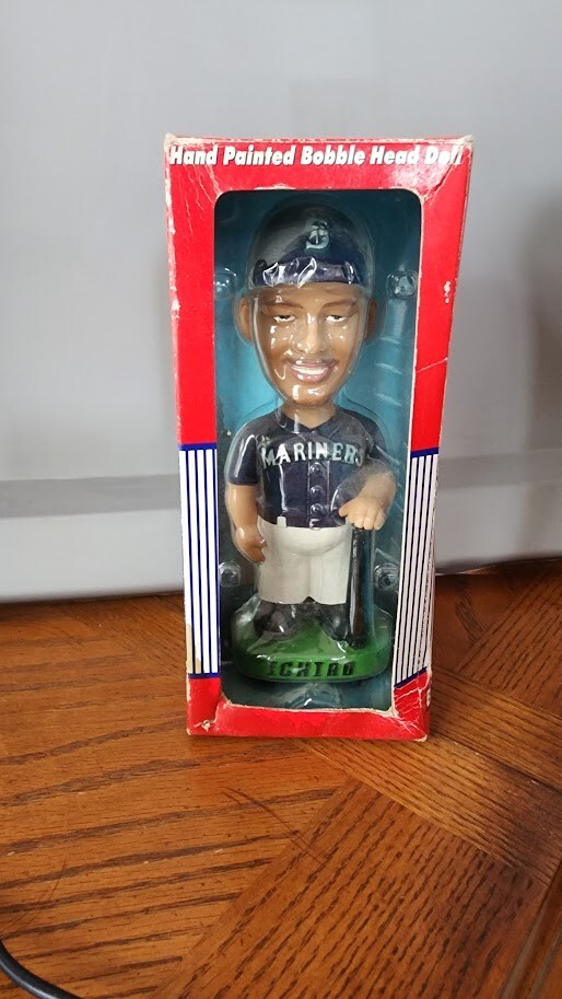 Genuine Hand Painted Bobble Head Doll ICHIRO MLB Players Choice NEW IN ...