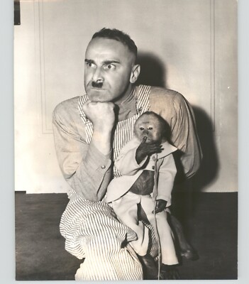 German American FILM Actor FRITZ FELD & Monkey VINTAGE 1941 Press Photo ...