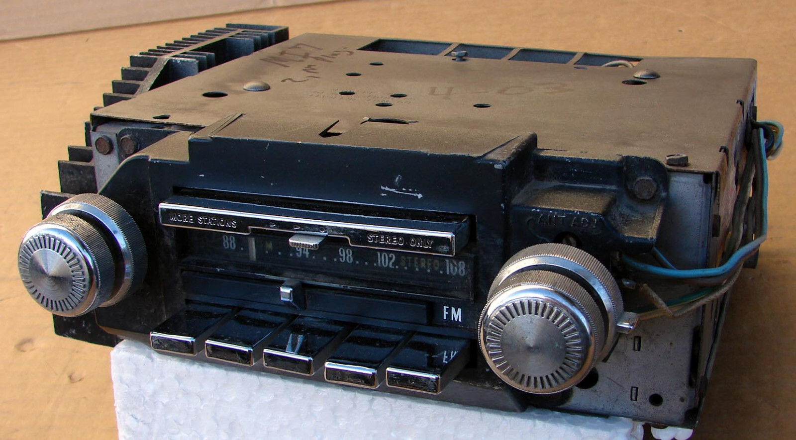 1972 Cadillac Delco 7930025 25CMW2 AM FM Wonderbar Stereo Radio Core w ...