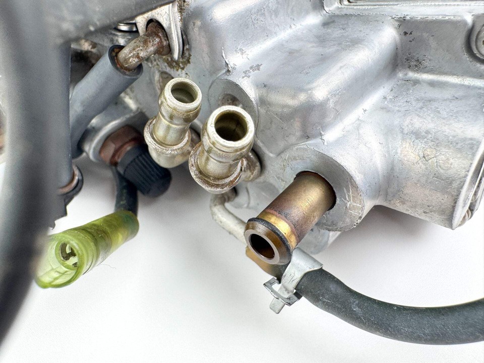 2002-2003 Yamaha 200 HP 2 Stroke Vapor Separator Tank VST 68F-13907-01 ...