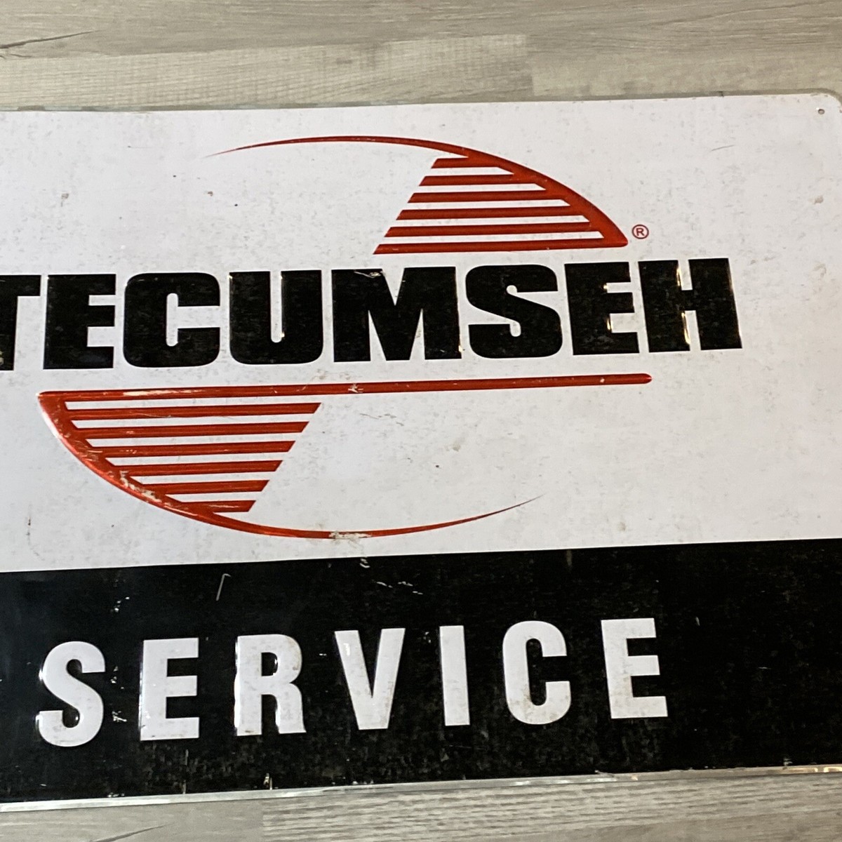 Tecumseh Engines Logo