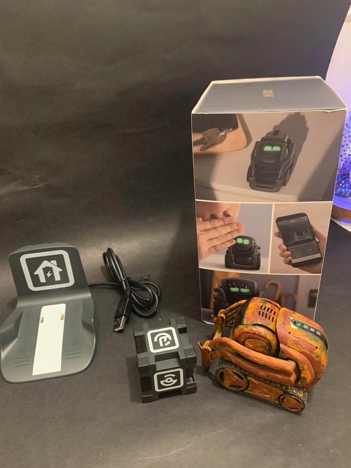 Anki VECTOR Robot Complete in Box | eBay