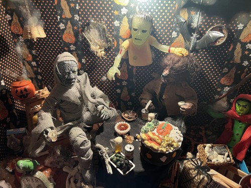 Halloween Room box 1:12 Dollhouse Sandy Callahan Dolls | eBay