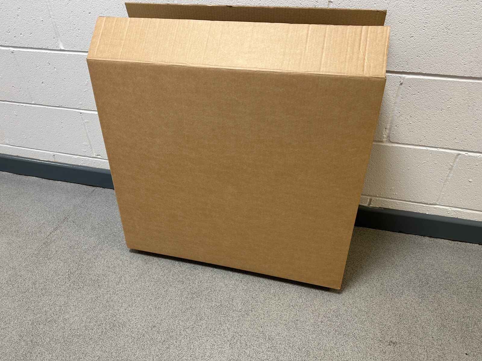 Apple iMac 27" heavy duty shipping box + Poly inserts - Brown Storage ...