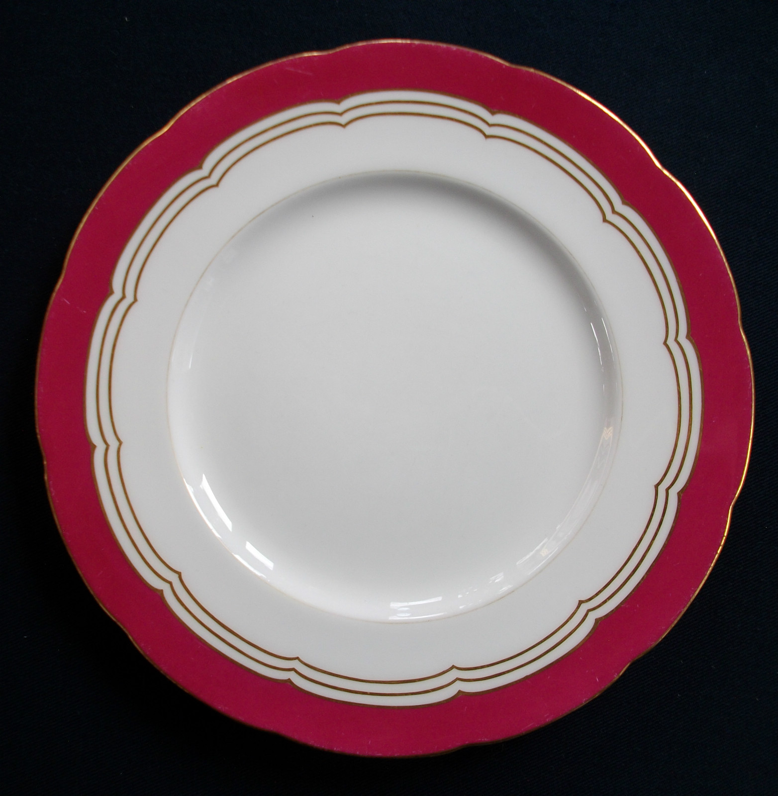 MINTON- SCALLOPED MAROON/GILT DESIGN- (c.1924) DINNER PLATE (s)- GREAT ...
