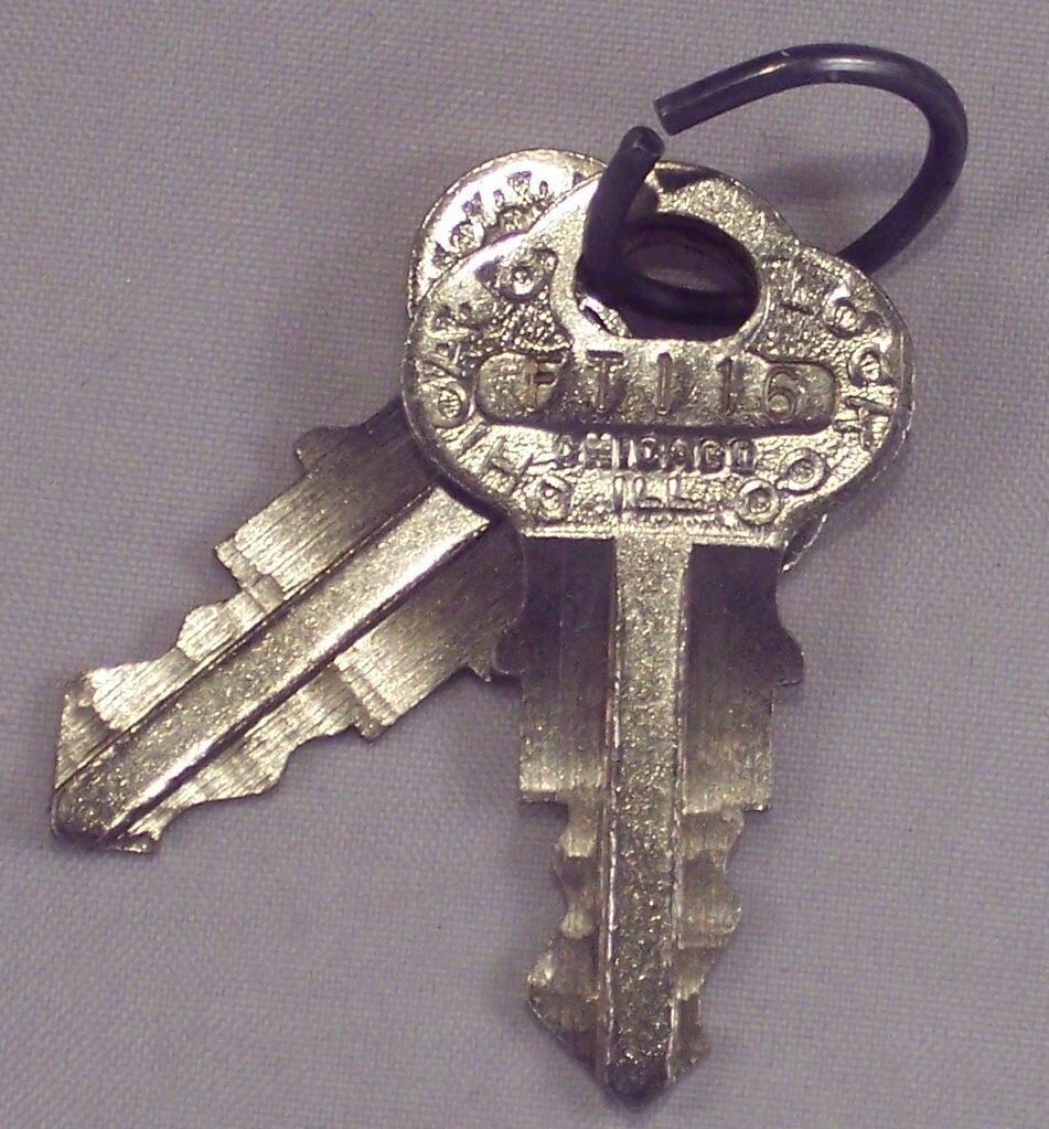 Chicago Lock Co Key # FT116 Cabinet Showcase Vending Juke Padlock Thick ...