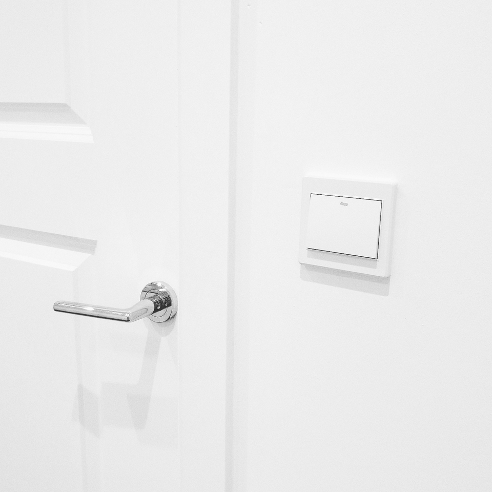 Wide Rocker Light Switch 2 Gang White | eBay