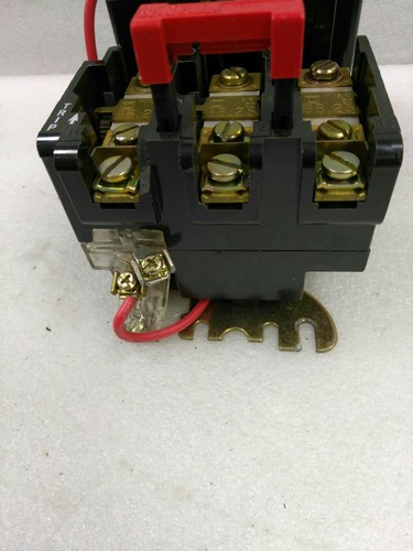 SQUARE D 8536 SBG2 MOTOR STARTER NEMA SIZE 0 SER A 600VAC COIL 120V ...