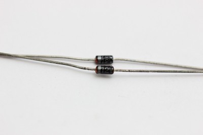 5 x DIODI ZENER BZX79C 12 V NOS (nuovo vecchio magazzino) 5 pezzi ...