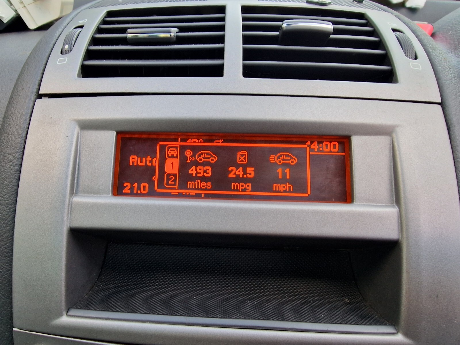 GENUINE Peugeot 407 display screen RD4 radio LCD Multi function clock ...
