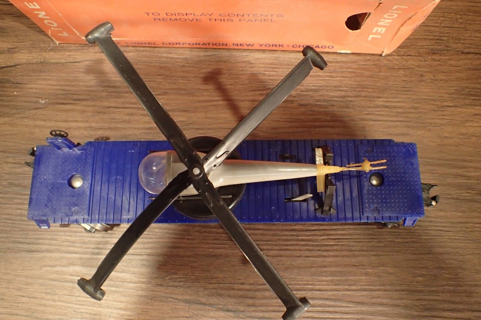 Lionel Postwar O Gauge No. 3419 NAVY Operating Helicopter Flat Car w ...