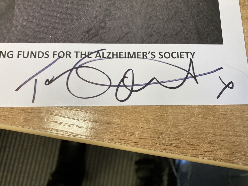 TAMZIN OUTHWAITE HAND SIGNED AUTOGRAPH A4 SIZE Glossy EastEnders | eBay