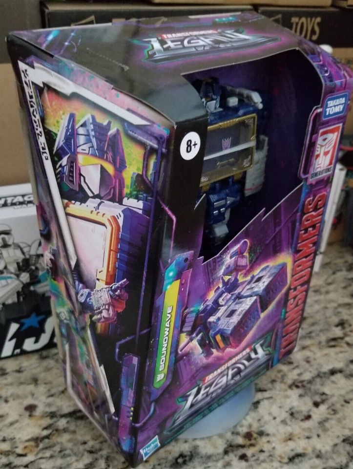 Takara Tomy Hasbo Transformers Legacy Voyager Class Soundwave Ship ...