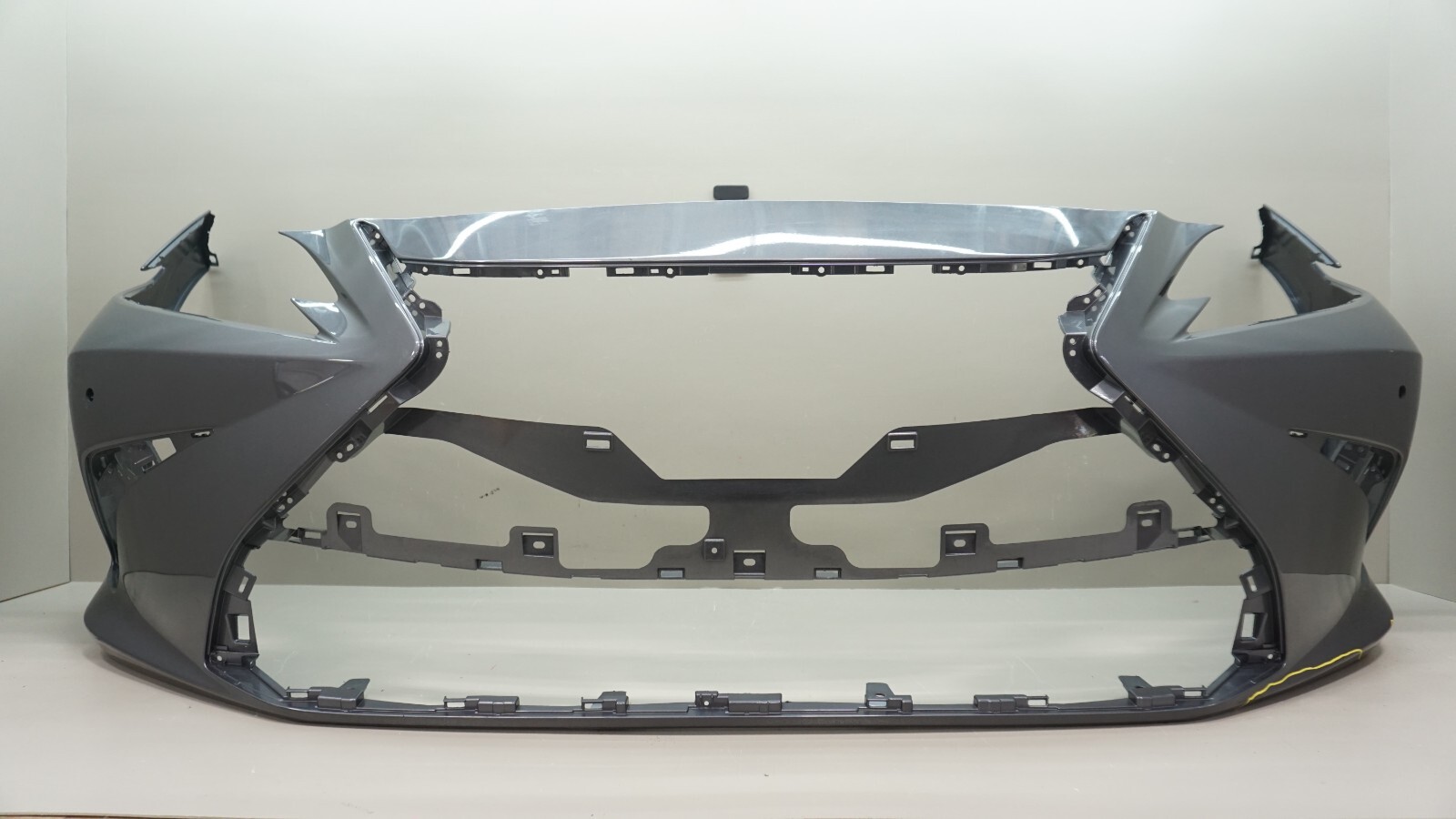 2019-2020 LEXUS ES350 ES300H 4DR SEDAN FRONT BUMPER COVER PANEL OEM ...