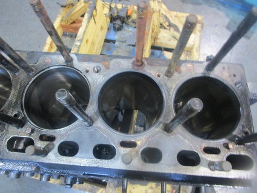 Hercules LDT-465 Multifuel Engine Cylinder Block Serial 3994821 ...