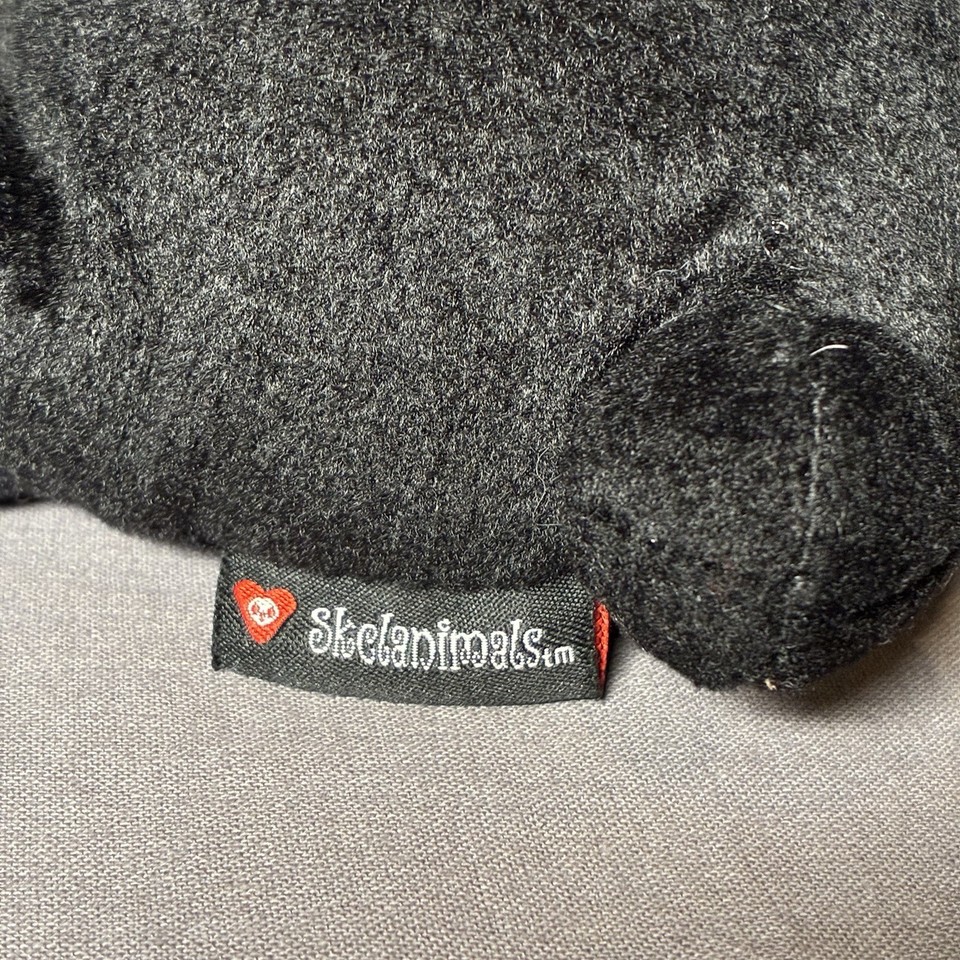 Skelanimals Jack the Rabbit Plush 8” 2023 Hot Topic Hasbro Goth Bunny ...