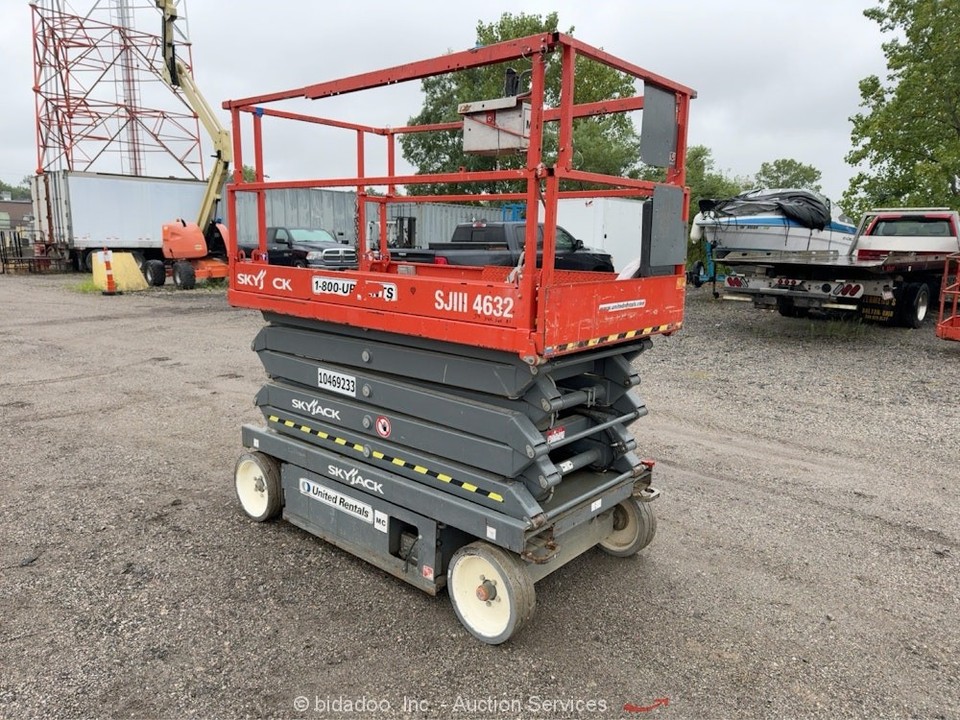 2016 Skyjack SJIII-4632 32' Electric Scissor Lift Man Aerial Platform ...