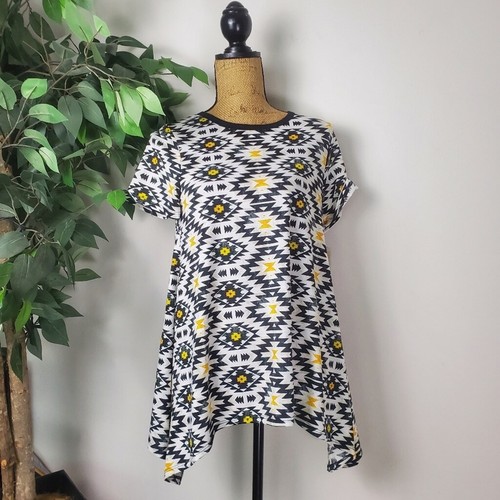 NEW Lularoe Melissa Tunic Aztec Print Top Womens Size XS Black & White ...
