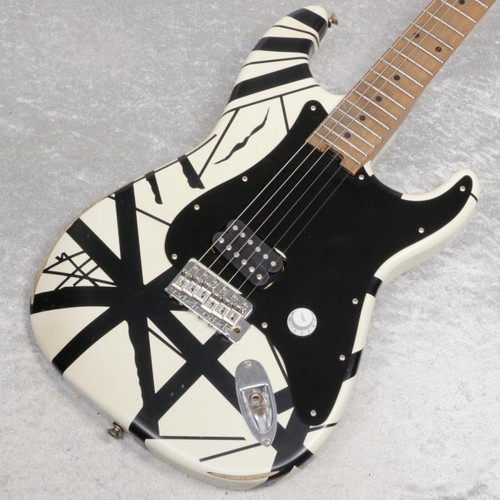 EVH Striped Series '78 Eruption Maple White with Black Stripes Relic w ...