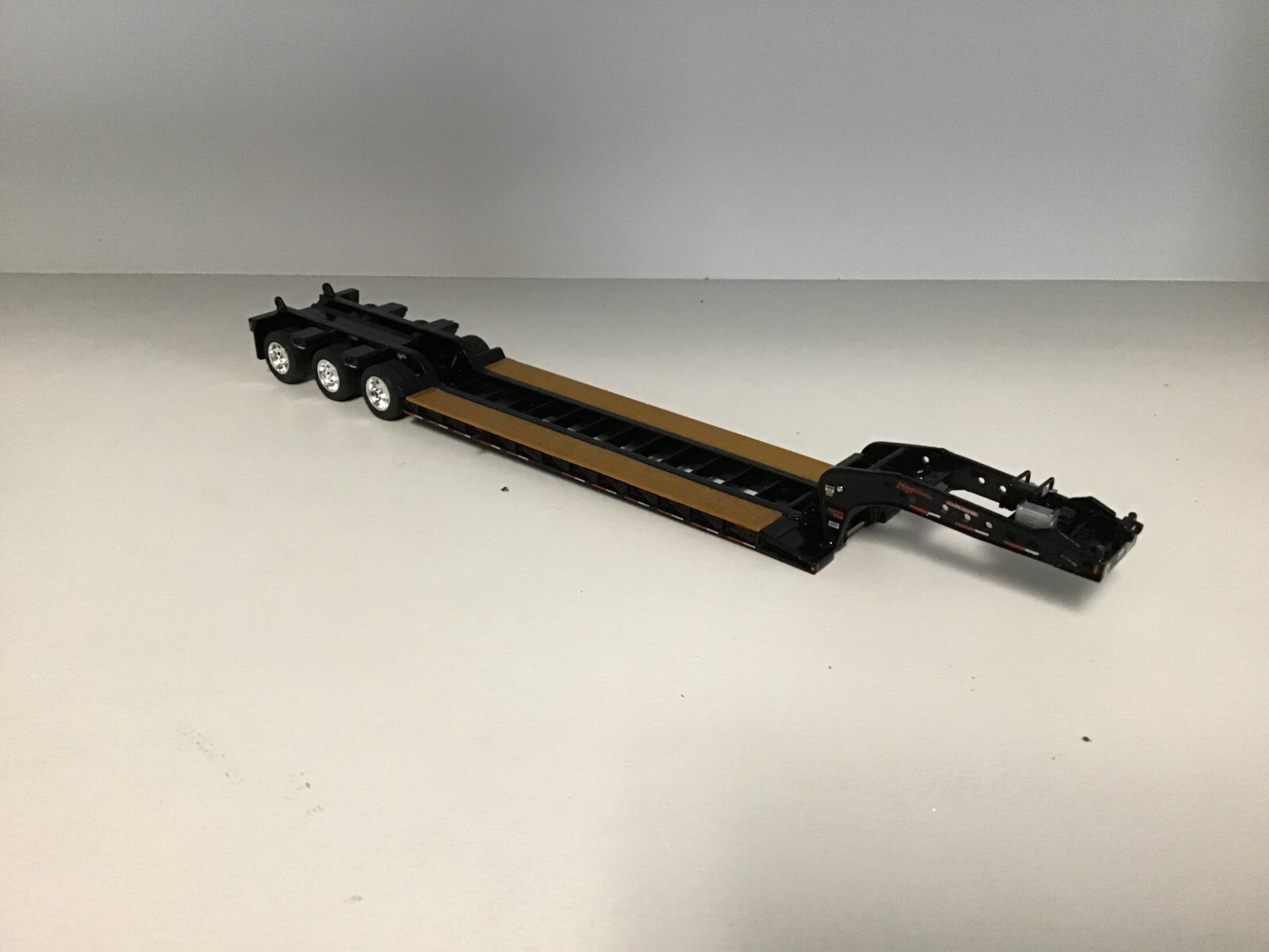 NEW DCP BLACK 1/64 Fontaine Lowboy w/ Detachable Goose | eBay