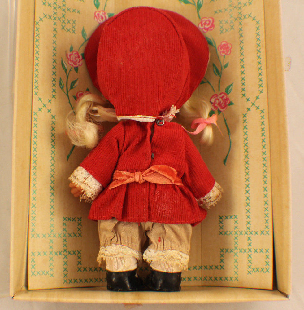 Vintage Uneeda Doll Mib Lil Agatha-Hong Kong Early Americana Collection ...