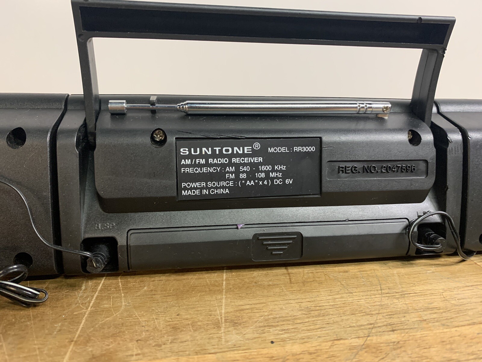 Suntone AM/FM Radio Receiver Model RR3000 Portable Mini Boombox Radio ...