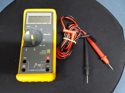 Multimeters - Fluke 75
