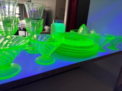 Vintage Uranium Full Dinnerware Set | eBay