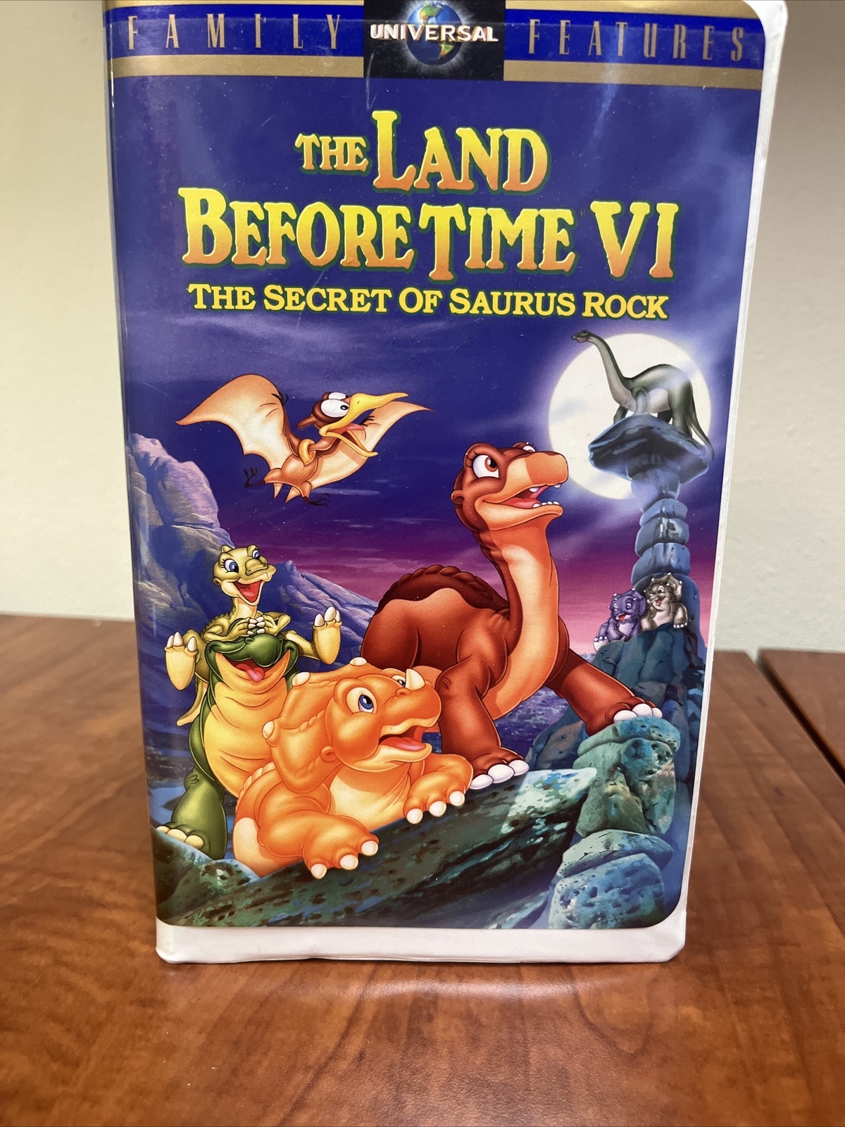 The Land Before Time VI: The Secret of Saurus Rock (VHS, 1998, Clamshell... 96898336130| eBay