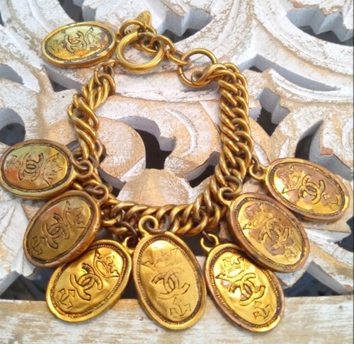 CHANEL CC Gold Chain Bracelet Oval Medals - 100% Authentic | eBay
