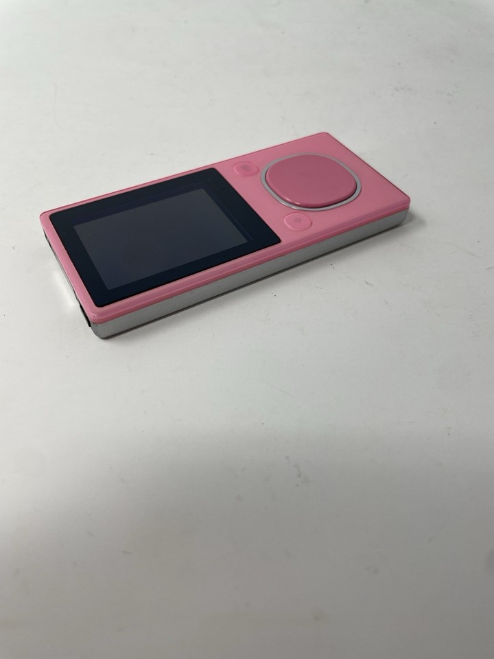 Microsoft Zune Media Player Model 1124 - 4GB - Pink As Is Read Please ...