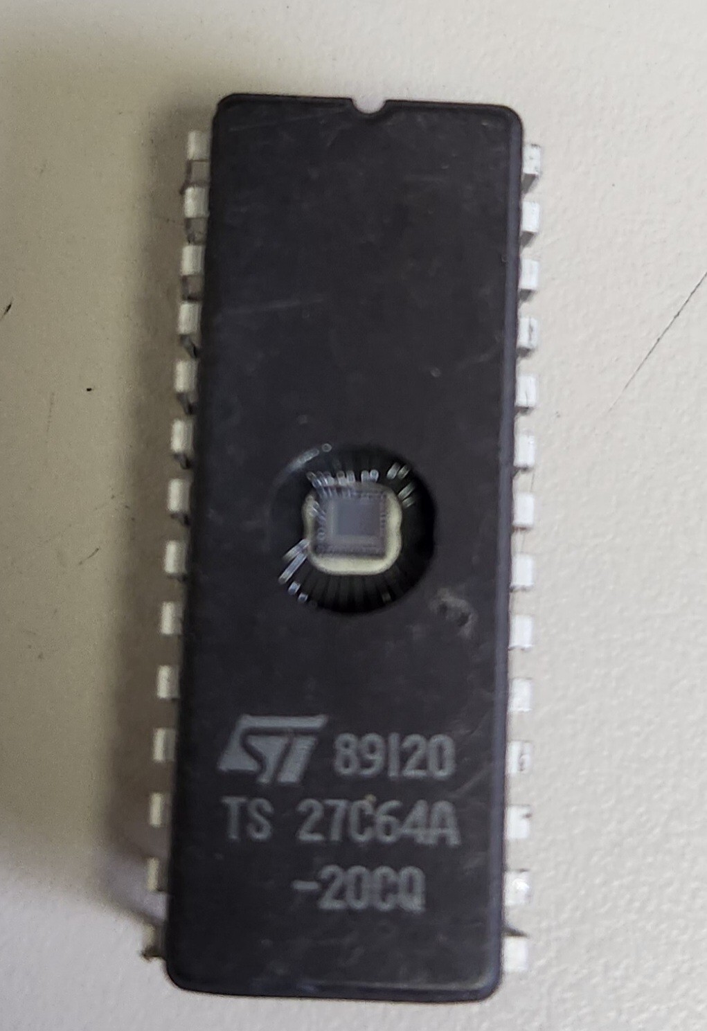 NMC27C64Q-200- CMOS EPROM 200ns 8K- 12.5V Ceramic 28 Pin IC UV Erasable ...