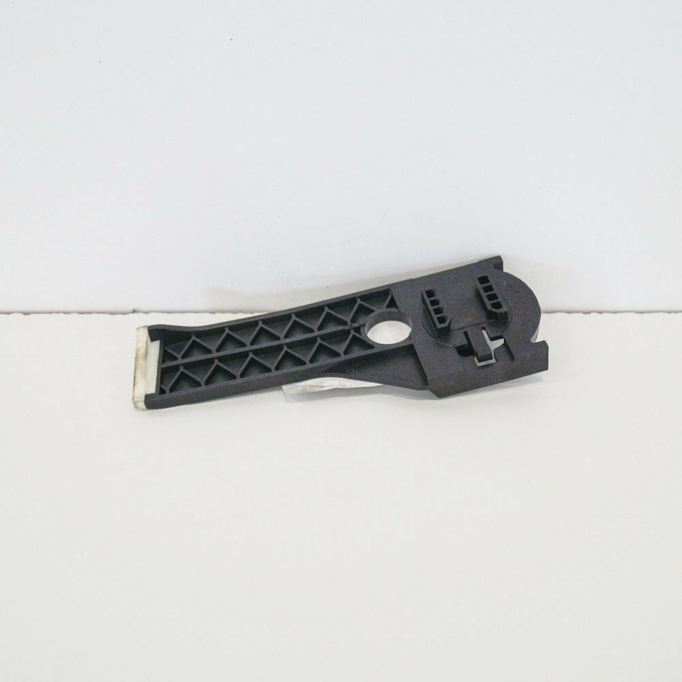NEW MERCEDES BENZ GLA X156 RADIATOR RIGHT LOWER BRACKET A2465040240 ...