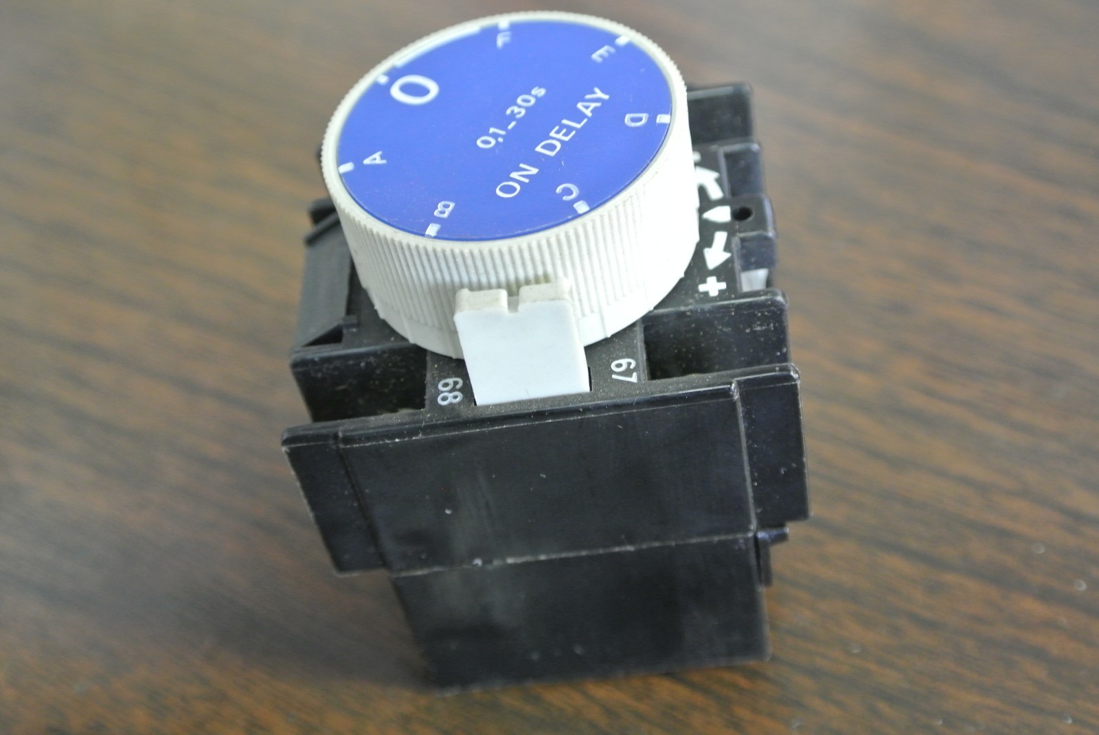 TELEMECANIQUE LA2-D22 H7 - TIME DELAY MODULE / TIMER - 0.1S-30S - NEW ...